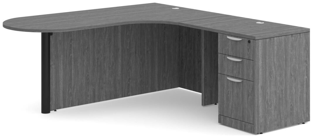Designing a Functional Office Layout with a Peninsula Desk - Habit Advisors